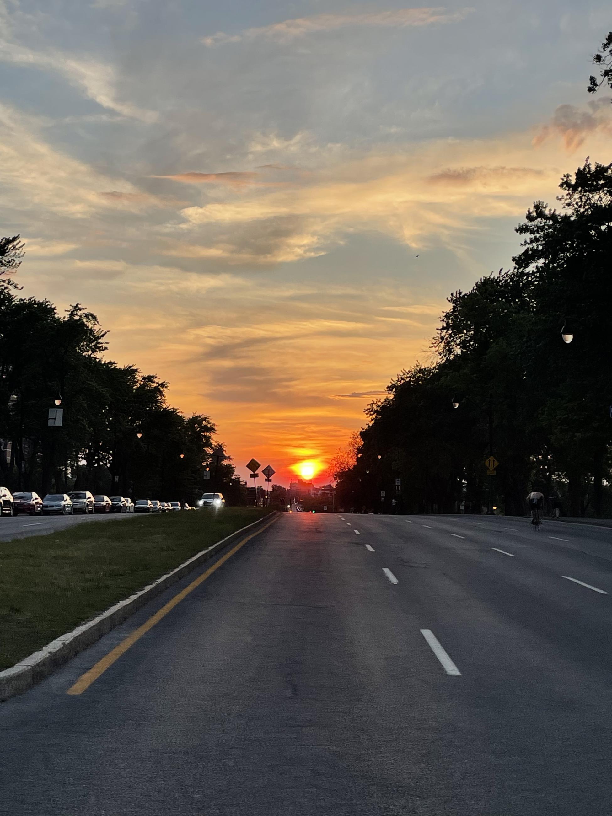Solstice Sunset and Montréal North | Plateau Astro